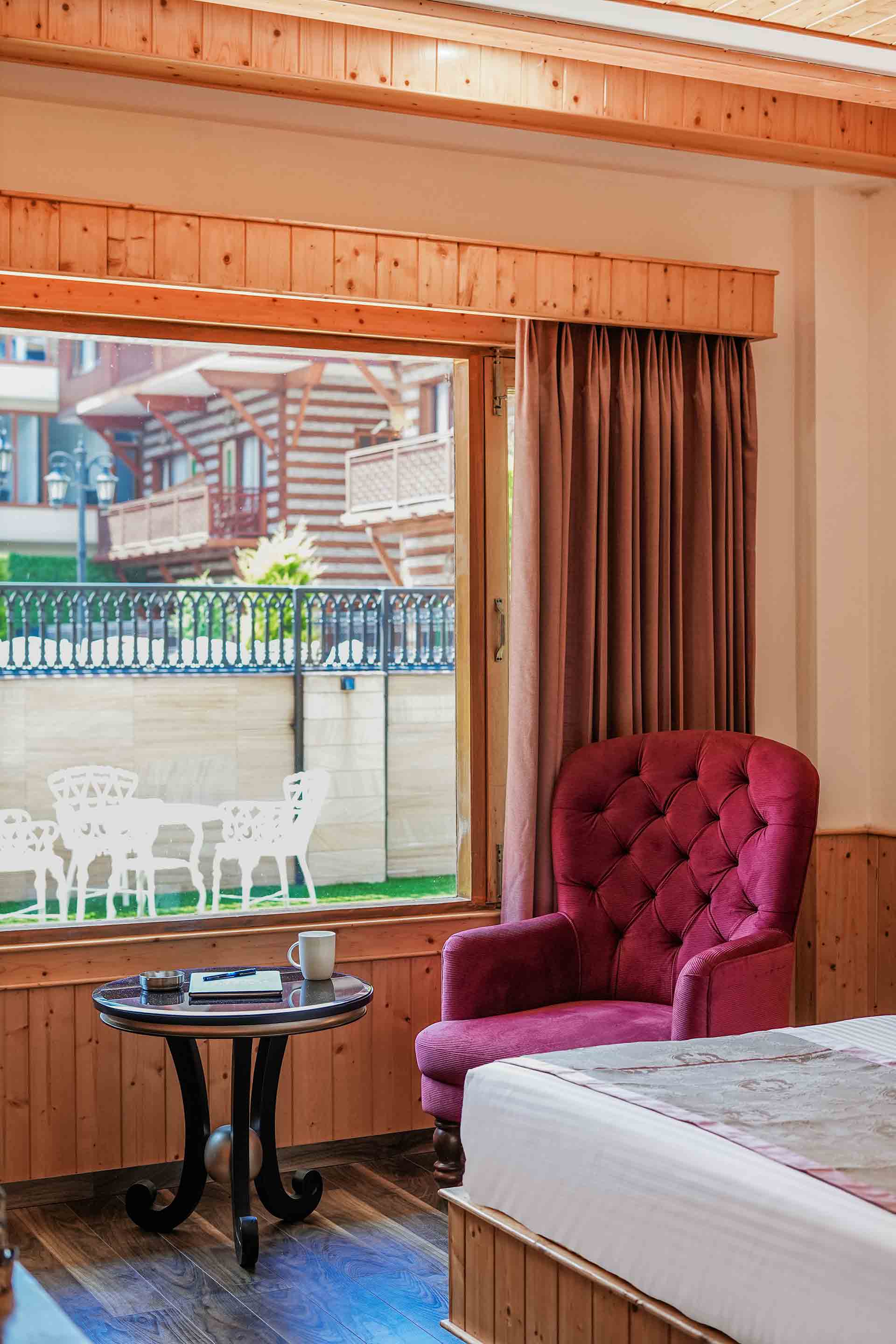 Hotel Sandhya village in manali, best luxury Resort in Manali, 4 Star ...